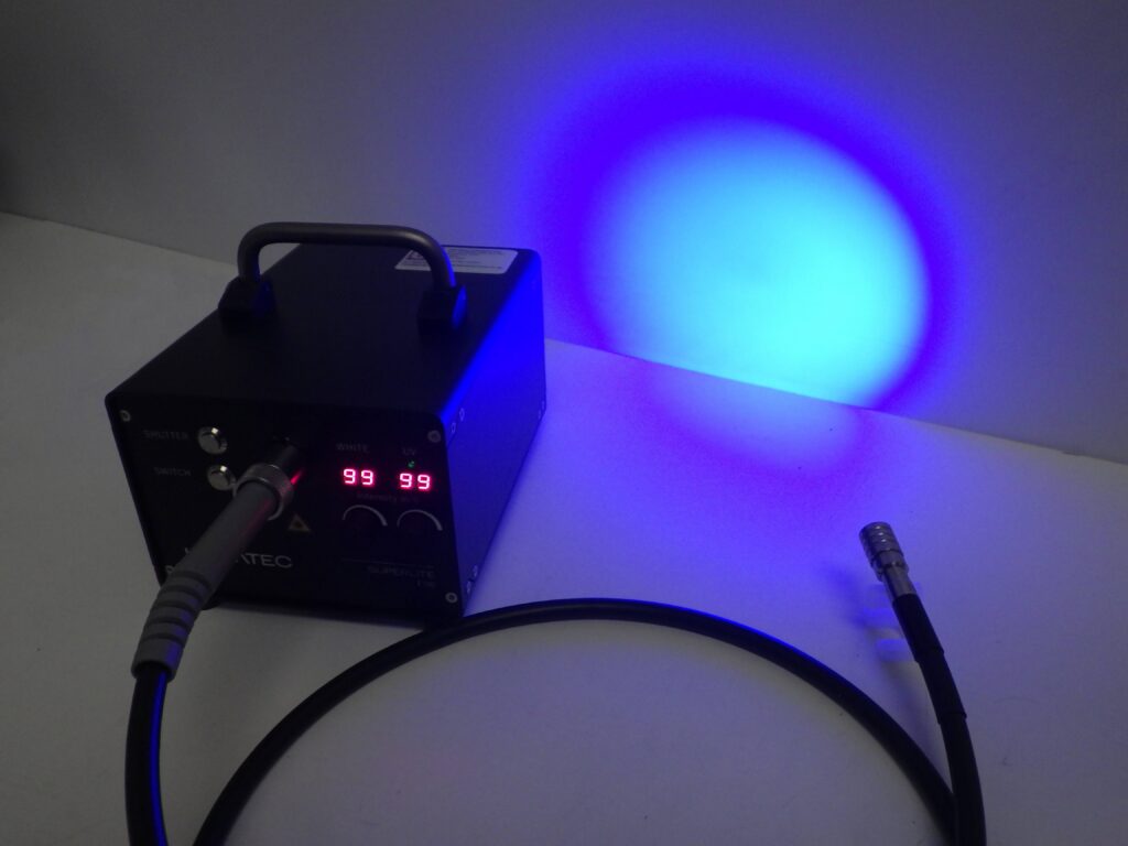 Superlite I06 "Switchable" UV Light Source